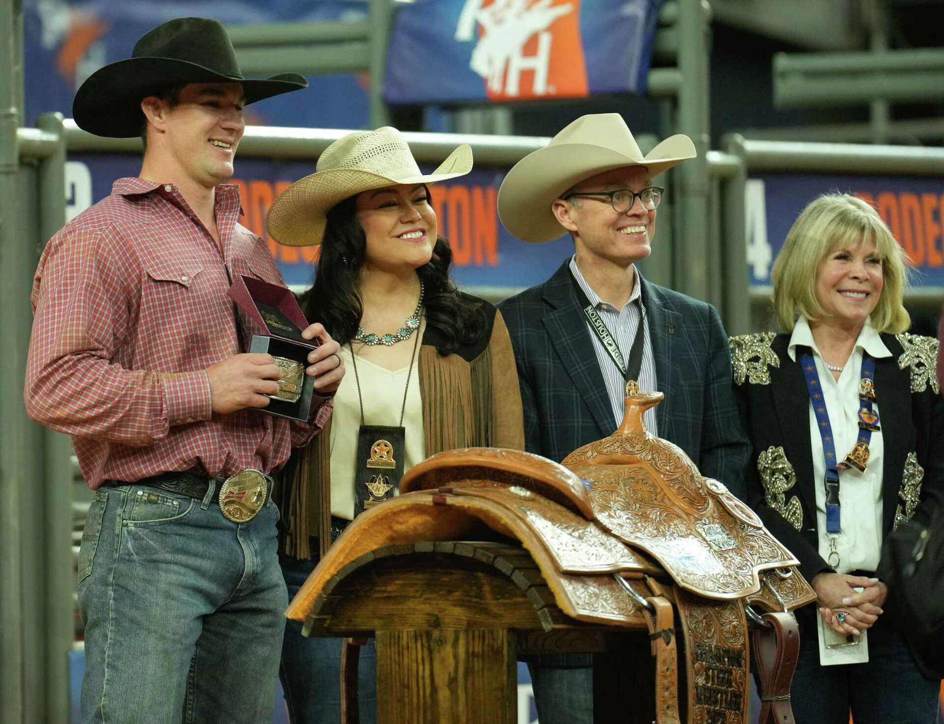 RodeoHouston: Sage Newman, Jordon Briggs defend championships