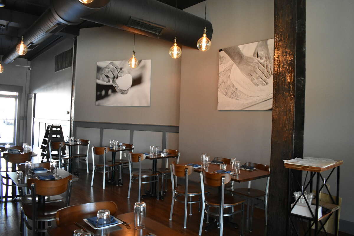 Danbury resident brings wood-fired Neapolitan pies to Norwalk