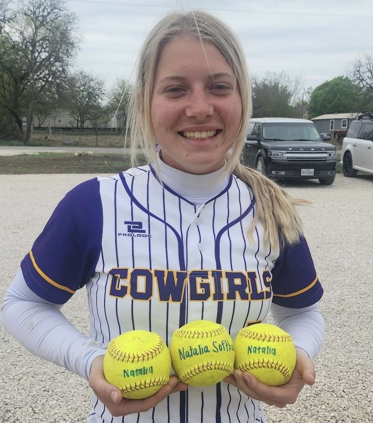 Softball: D'Hanis' Kayla Looper selected as E-N Player of the Week