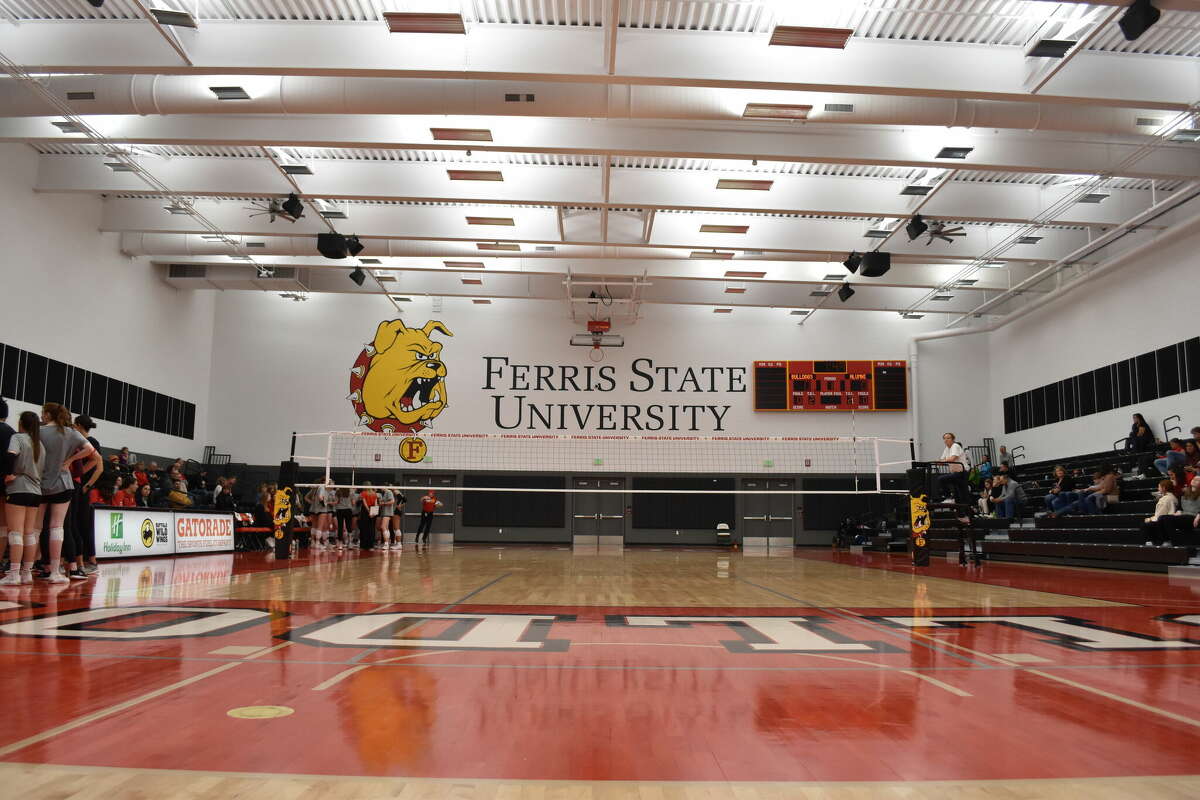 Ferris State celebrates opening of $15 million athletic facility
