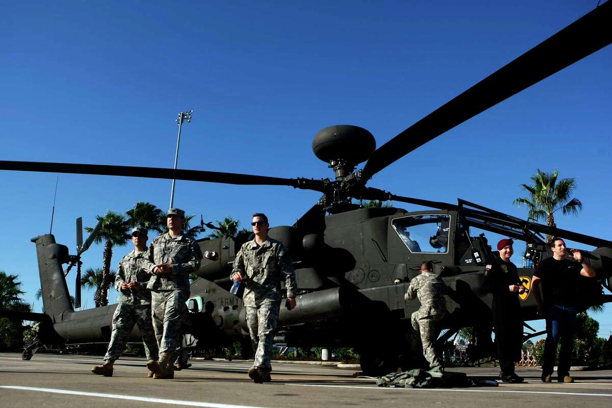 Texas Army National Guard to bring Apache attack helicopters to S.A.