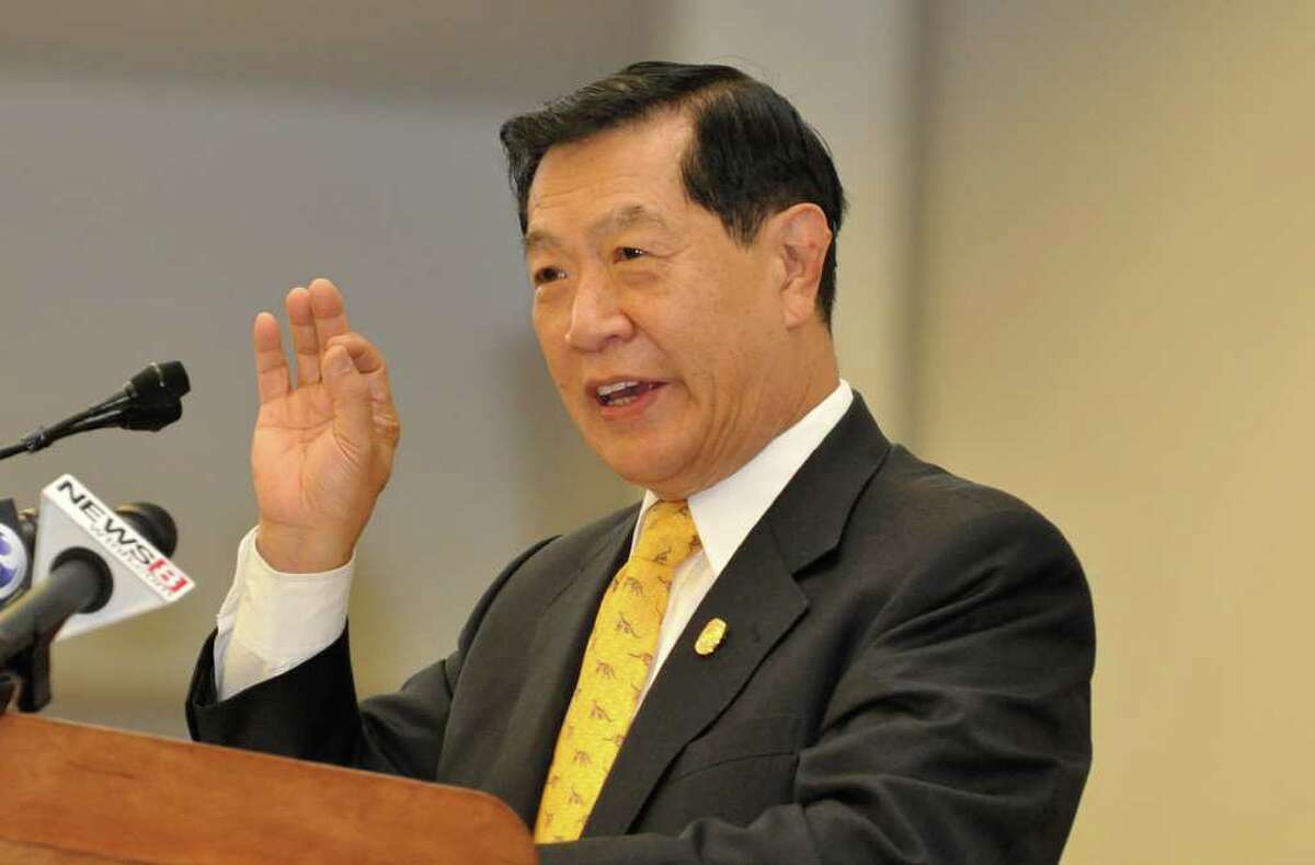 Forensic center named for Dr. Henry Lee