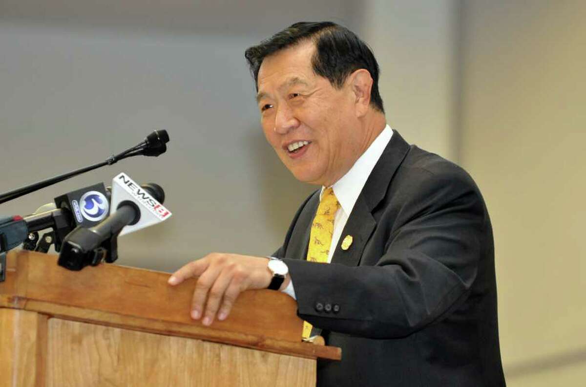 Forensic center named for Dr. Henry Lee