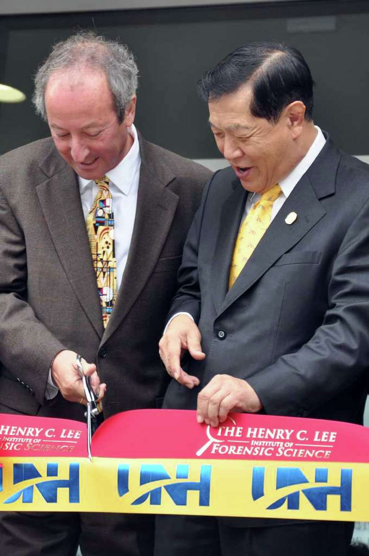 Forensic center named for Dr. Henry Lee