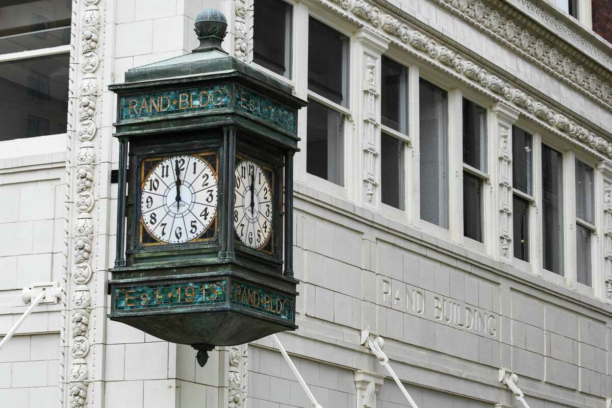 Historic clock restored to Rand Building in downtown San Antonio
