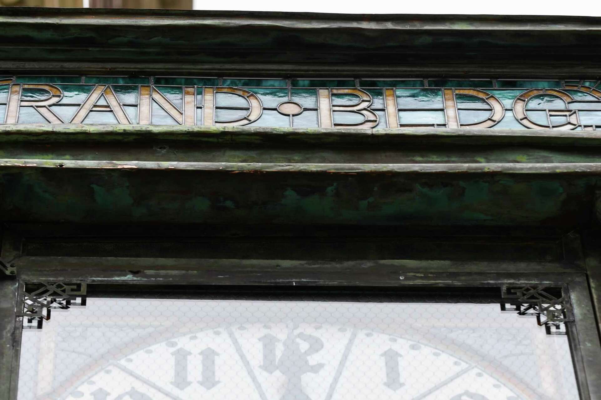 Historic clock restored to Rand Building in downtown San Antonio