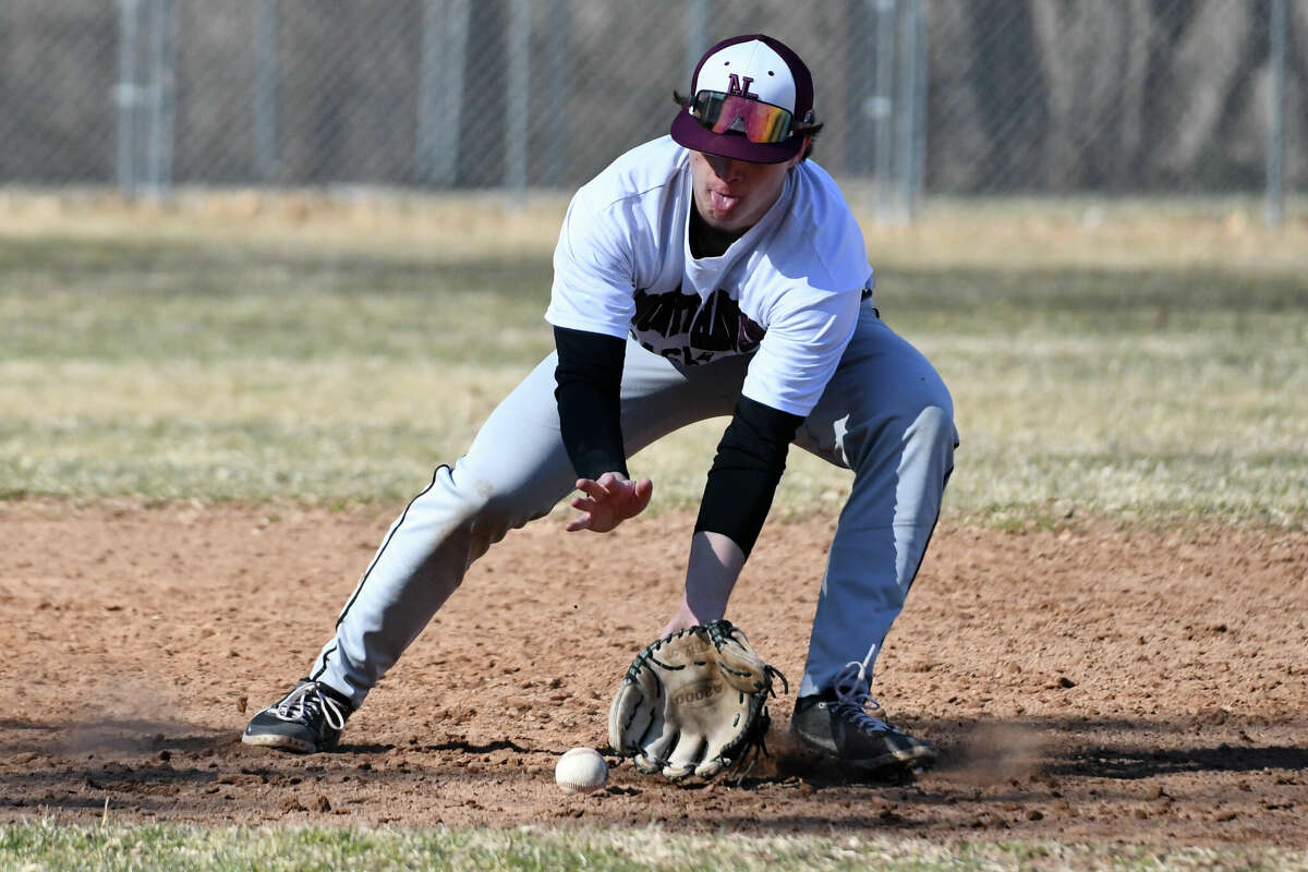 North Haven baseball coach Joe Romanelli replaces Bob DeMayo