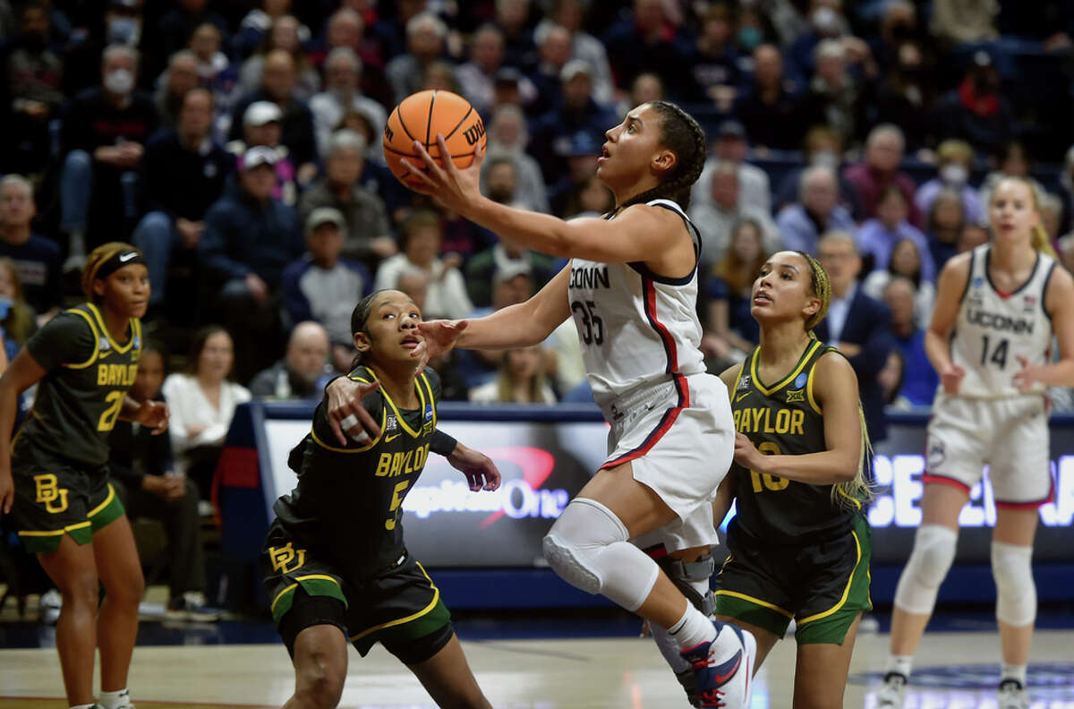 UConn women advance to 29th straight Sweet 16 in NCAA Tournament
