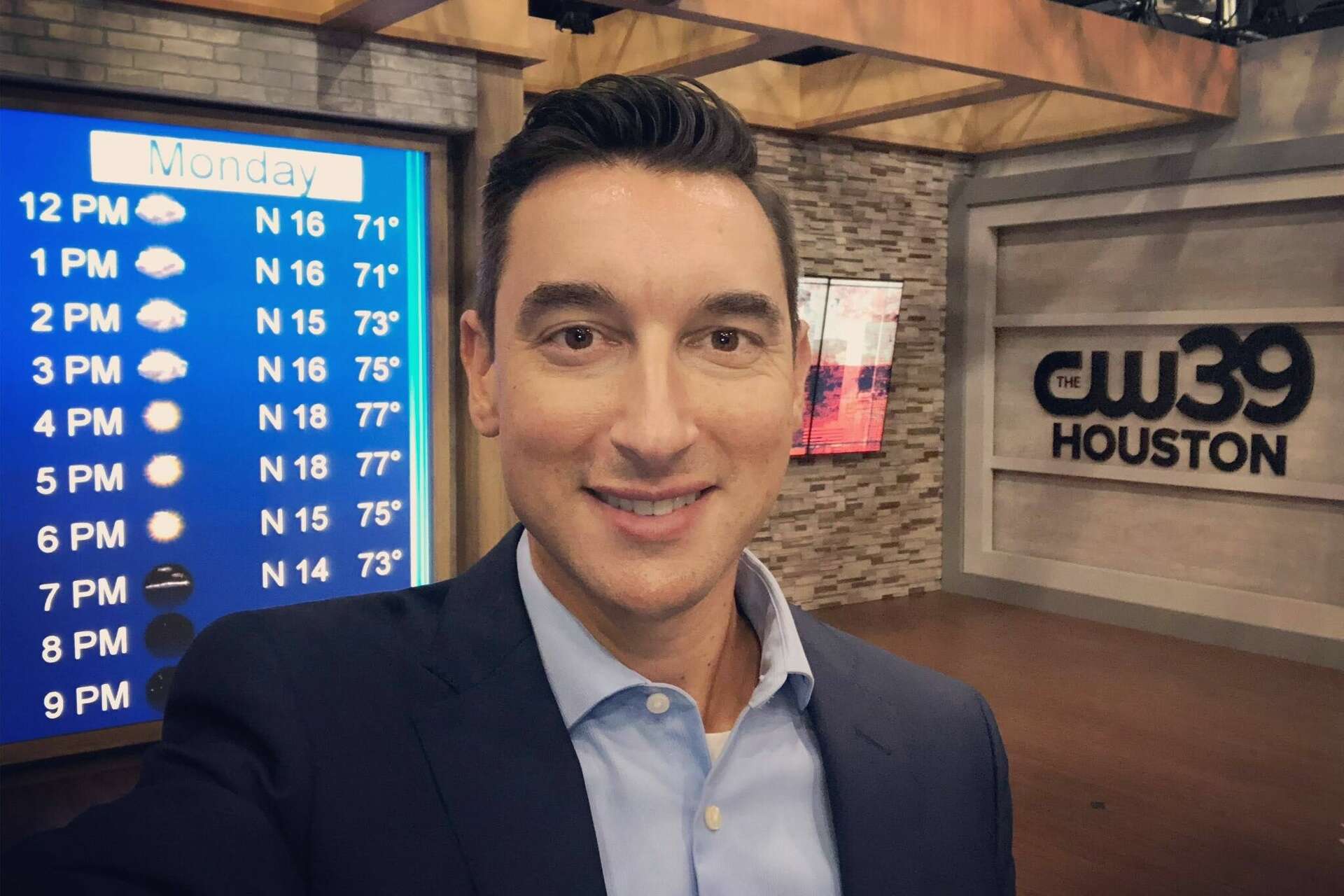 Adam Krueger of CW39 Houston gets shout out from Snoop Dogg