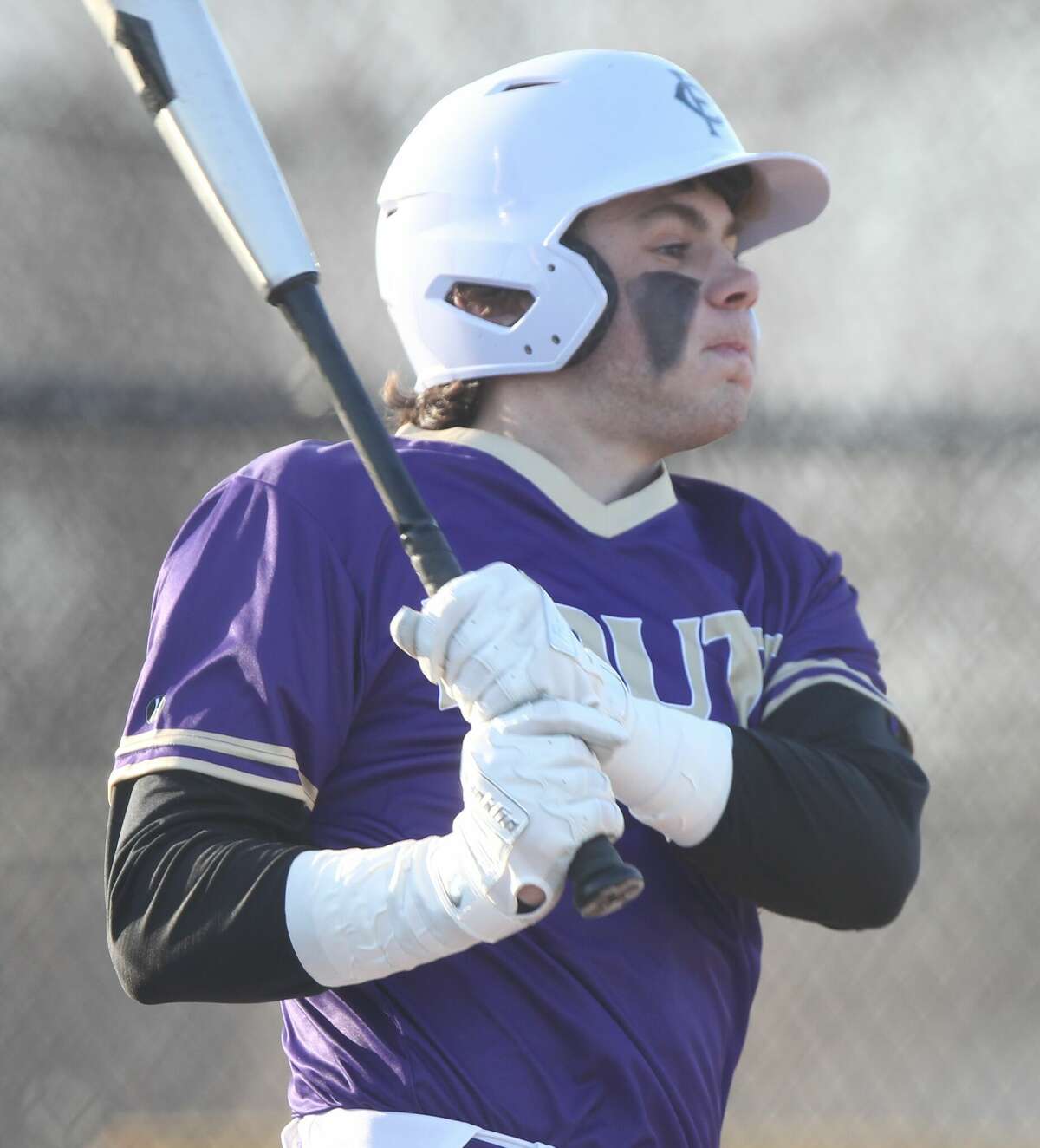 Long's grand slam powers Routt to third win