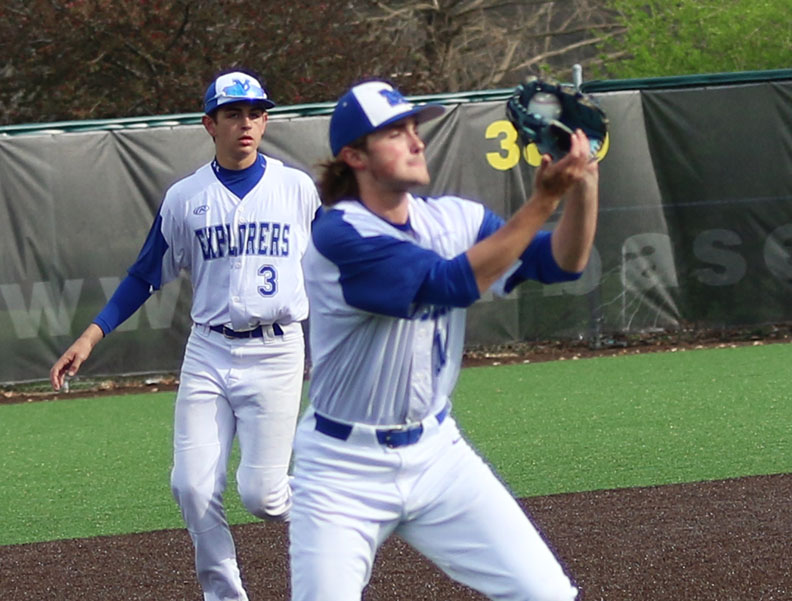 Relentless Explorers score in every inning to beat Piasa Birds