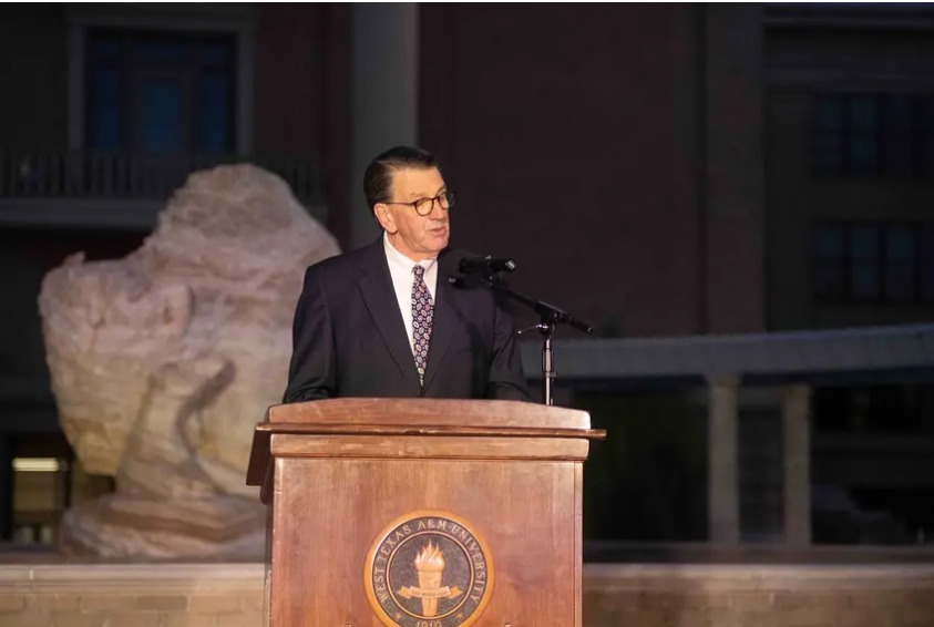 West Texas A&M University president cancels student drag show