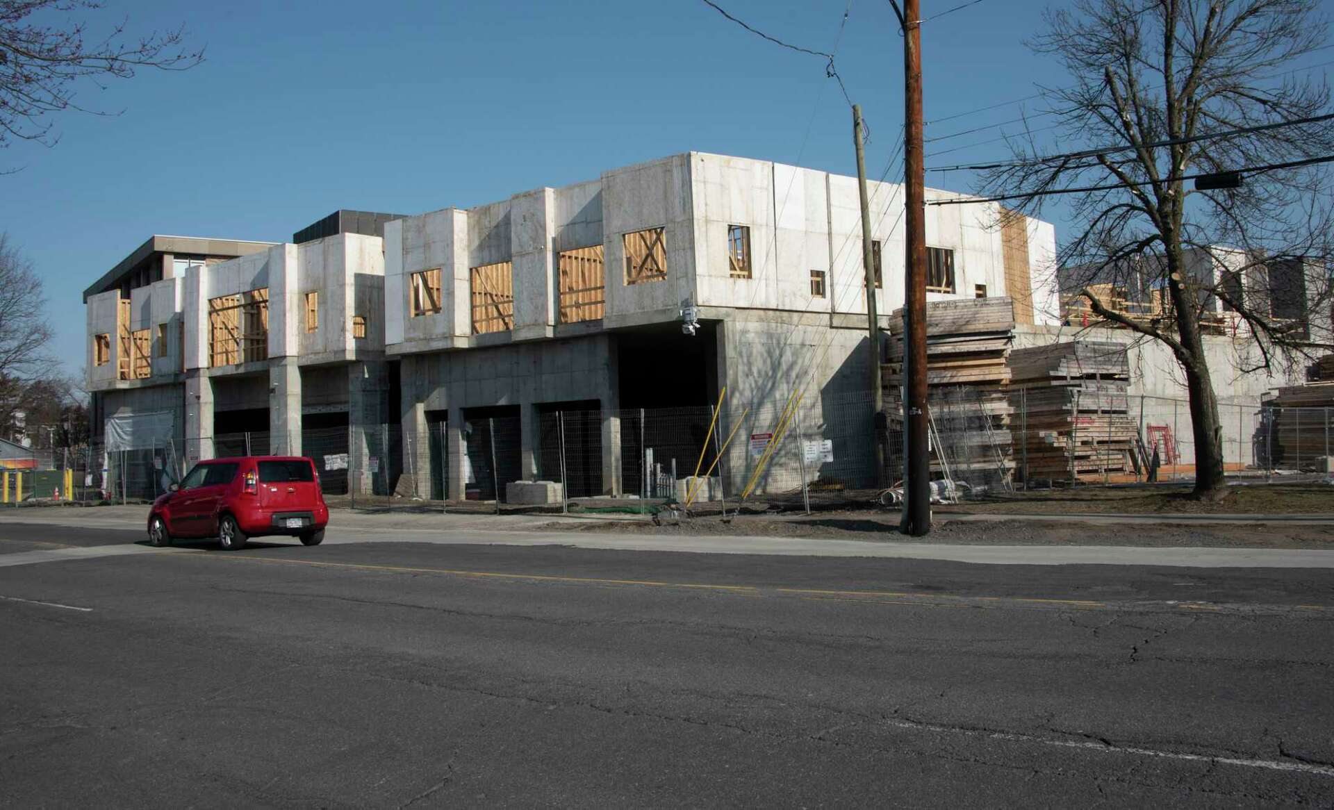 $35 million apartment project at 1211 Western Ave. halted