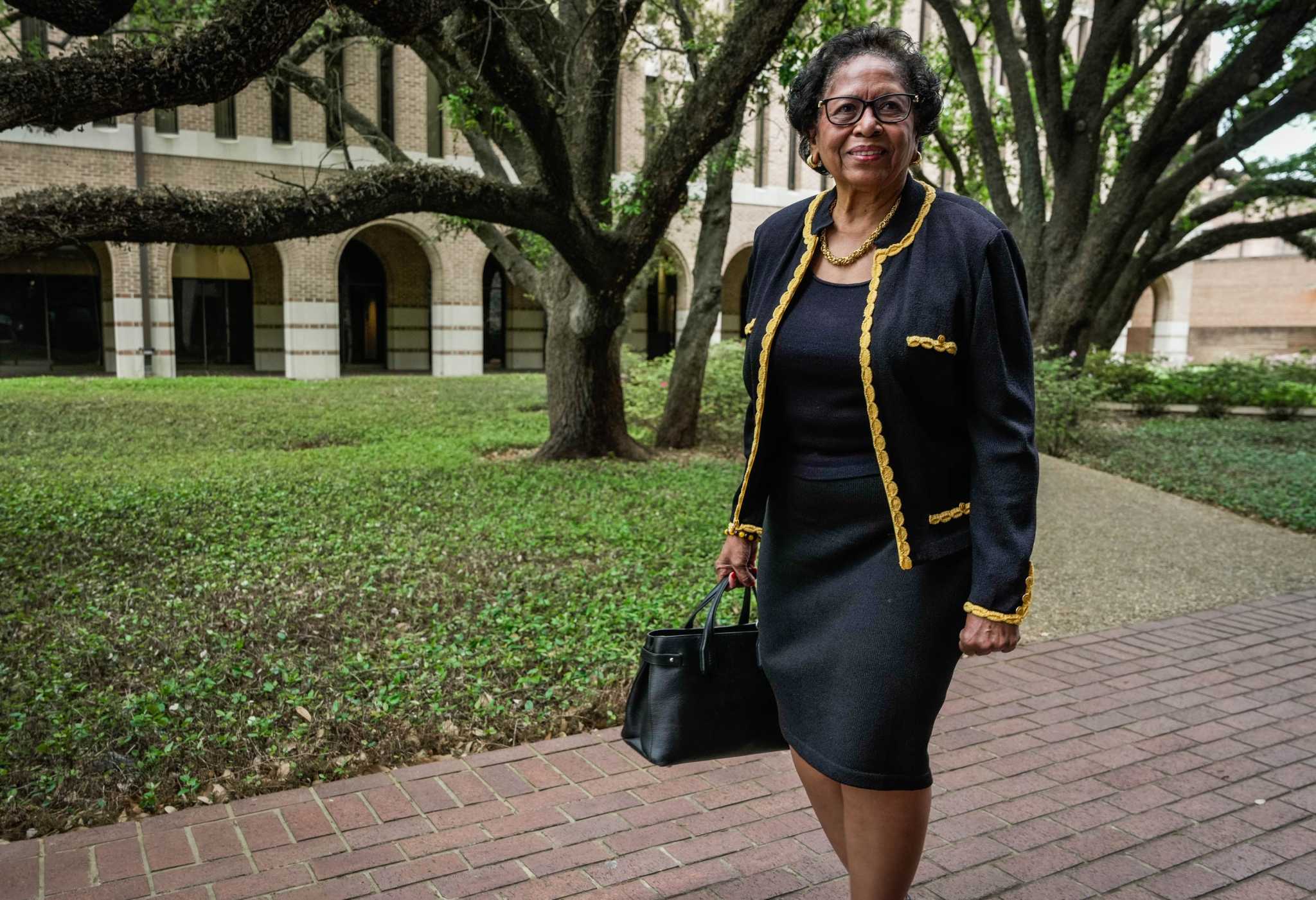 Ruth Simmons gets National Humanities Medal from 2022 at White House