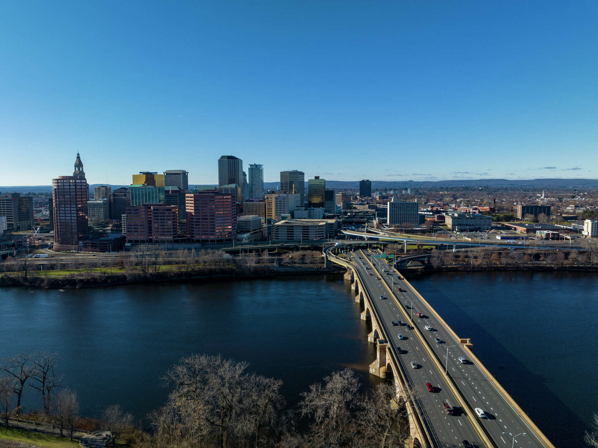 Hartford transit study suggests 'lowering' I-84, moving train station