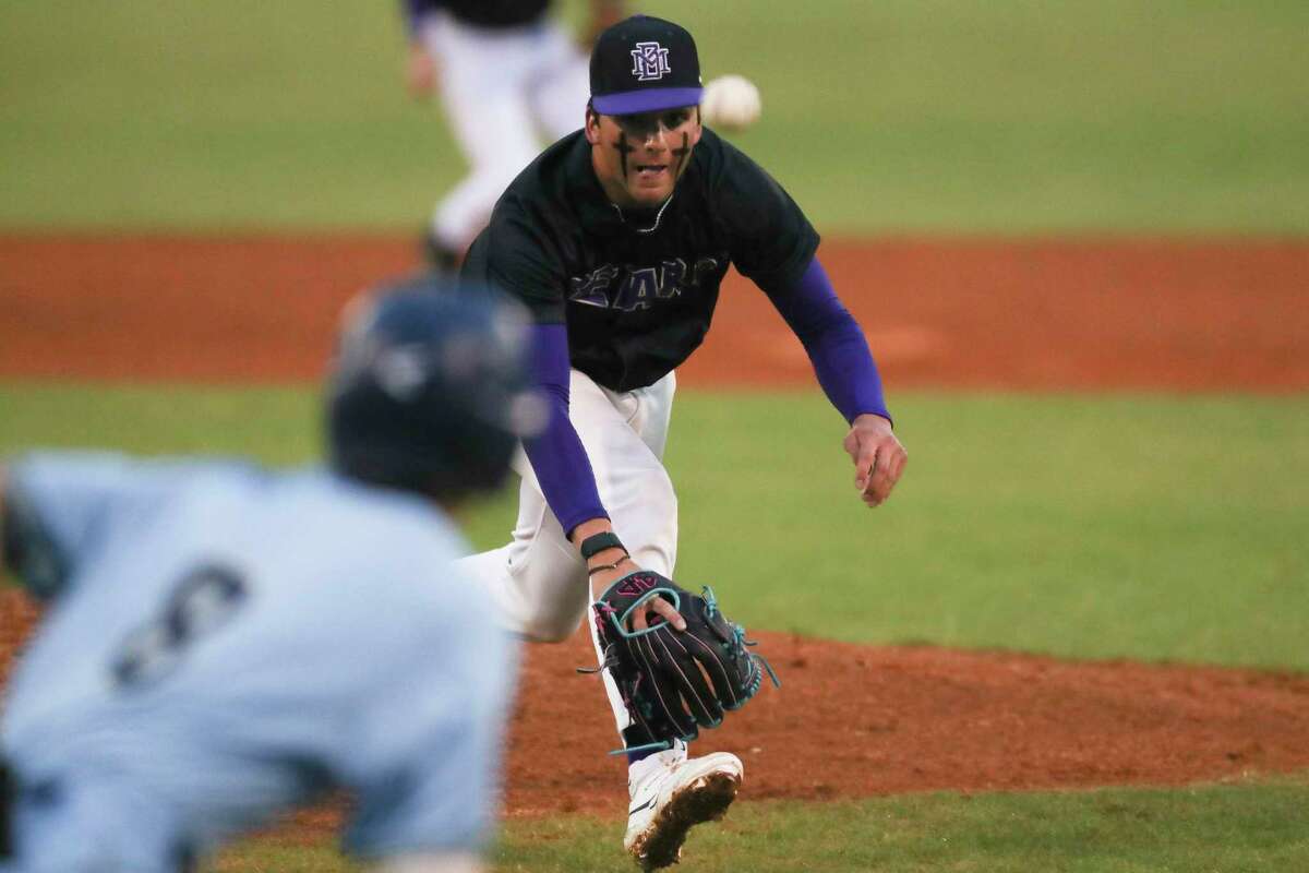 Lake Creek downs Montgomery to stay undefeated in 21-5A