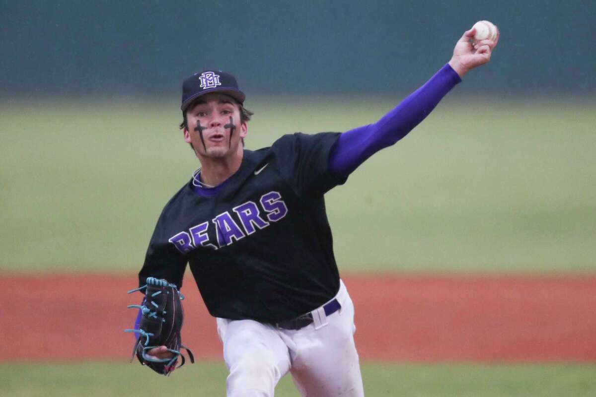 Lake Creek downs Montgomery to stay undefeated in 21-5A