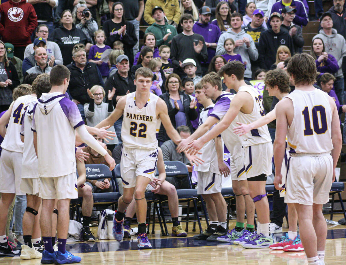 Photos: Frankfort boys basketball bests Hillman, advance to semifinals