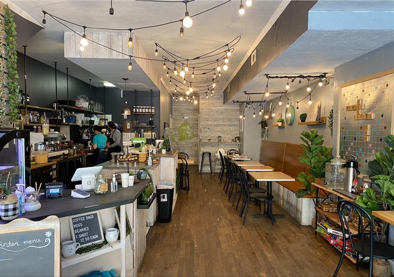 A place for friends, variety of options at Crepes Et Amis