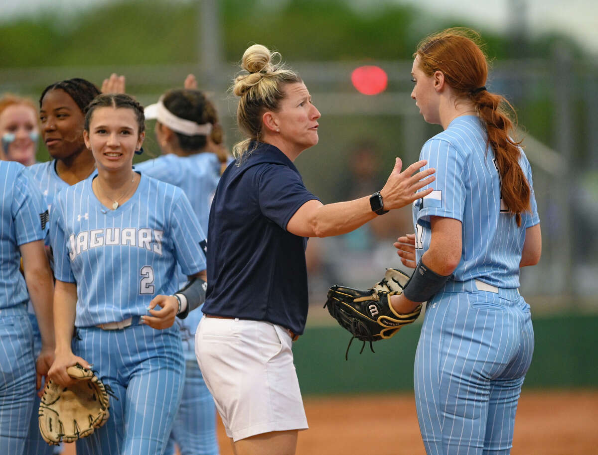 Johnson breaks through with rally for key softball win against Madison