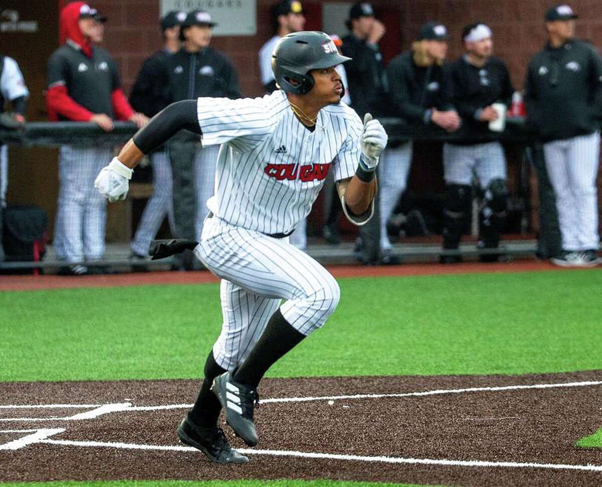 Evansville builds early lead, hands SIUE first home loss