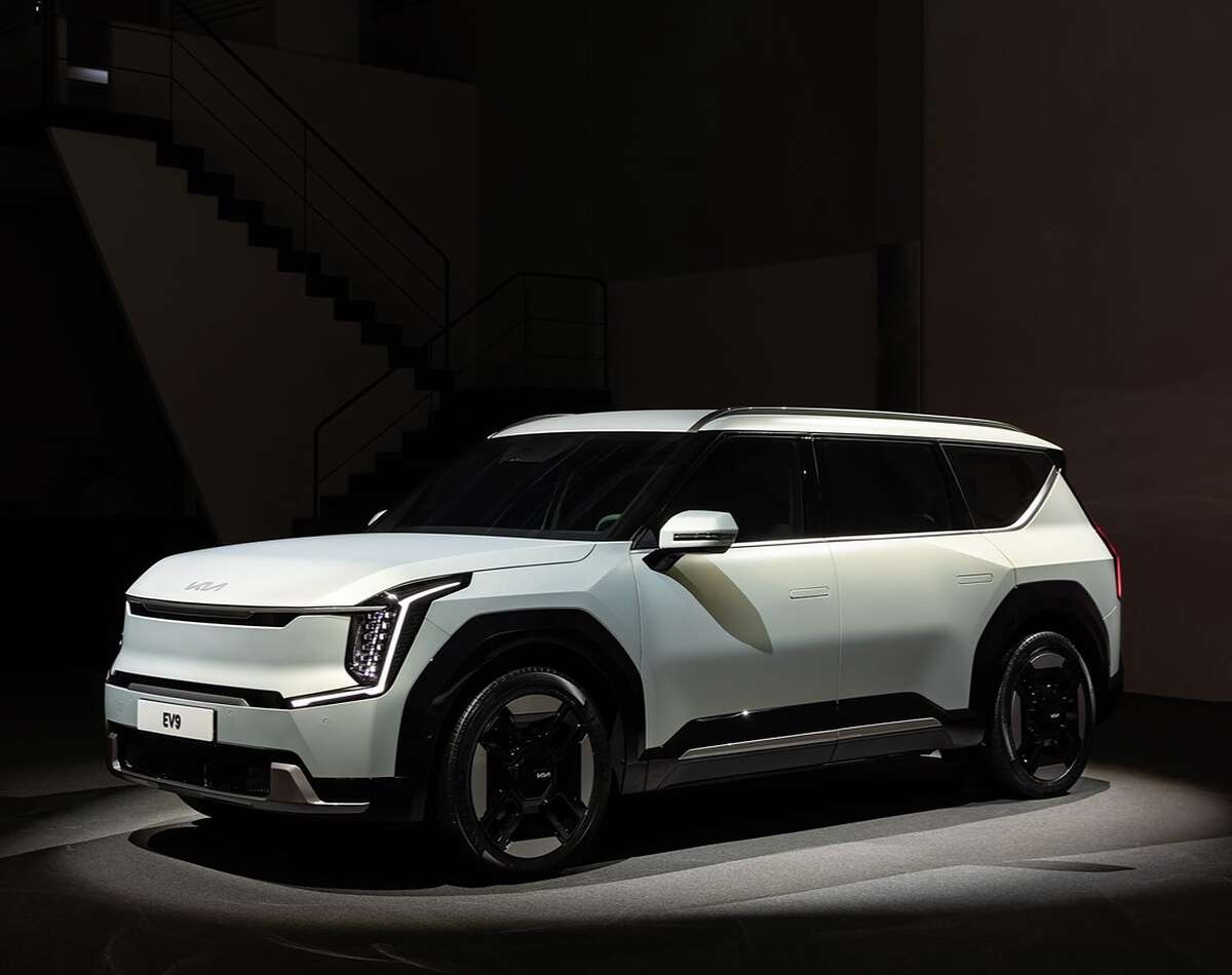 Kia Reveals All-New Electric EV9 SUV