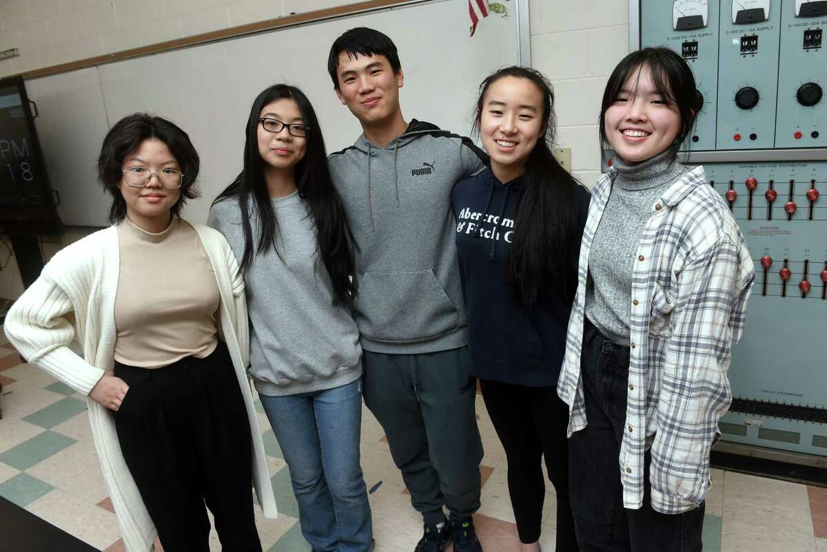 Amity debate team seeks return to Elite 8 of IPPF competition