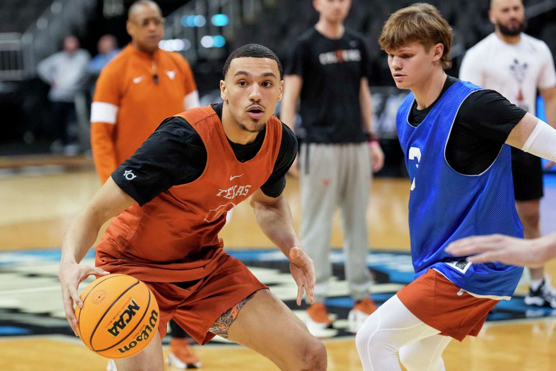 NCAA Tournament: Texas' Dylan Disu ruled out against Miami