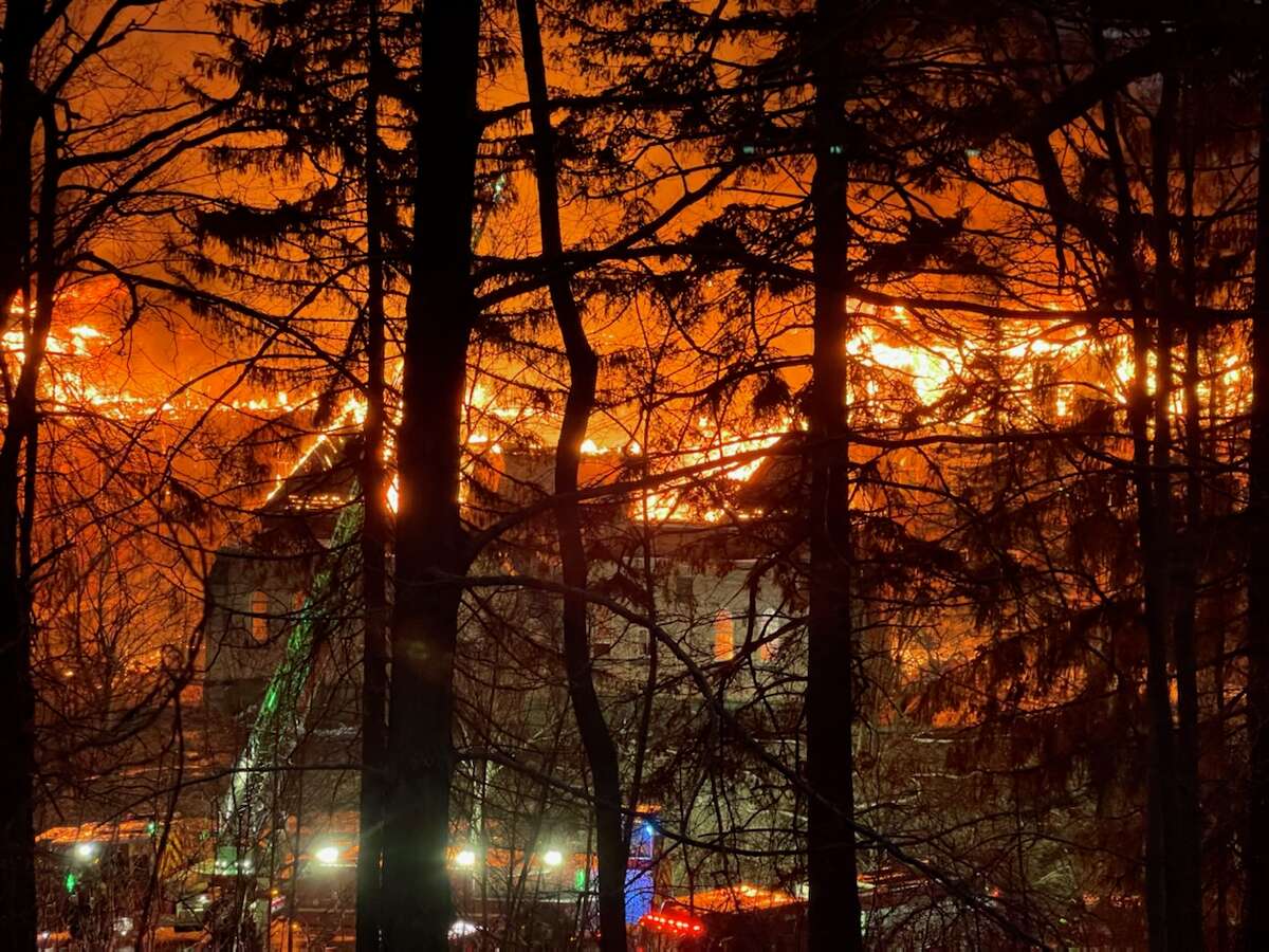 Massive fire guts old Doane Stuart campus in Albany