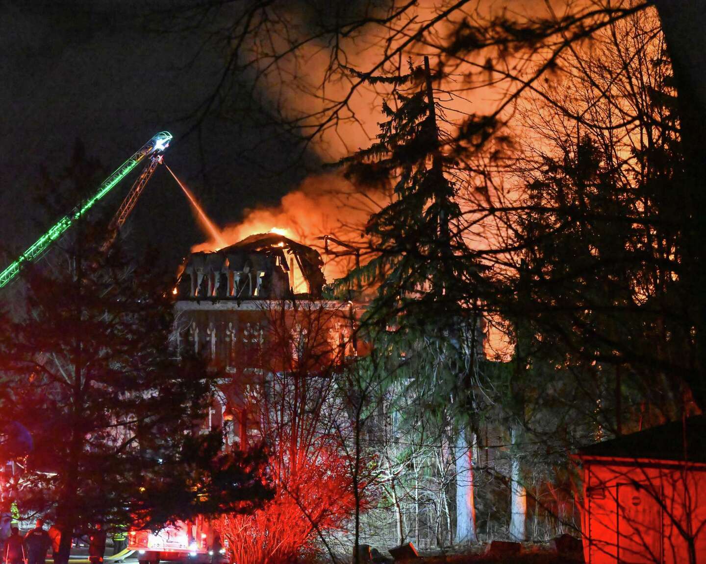 Massive fire guts old Doane Stuart campus in Albany