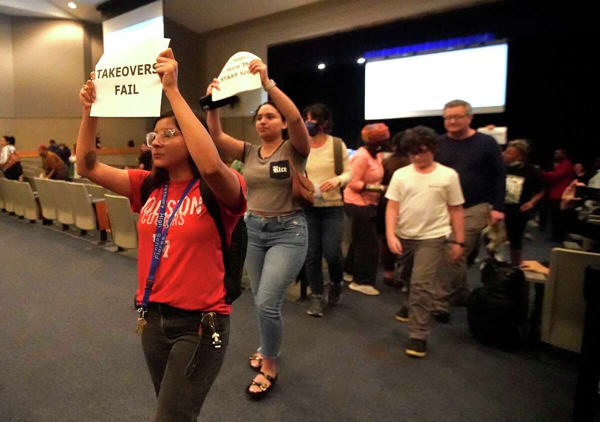 HISD state takeover has special education parents mixed on support
