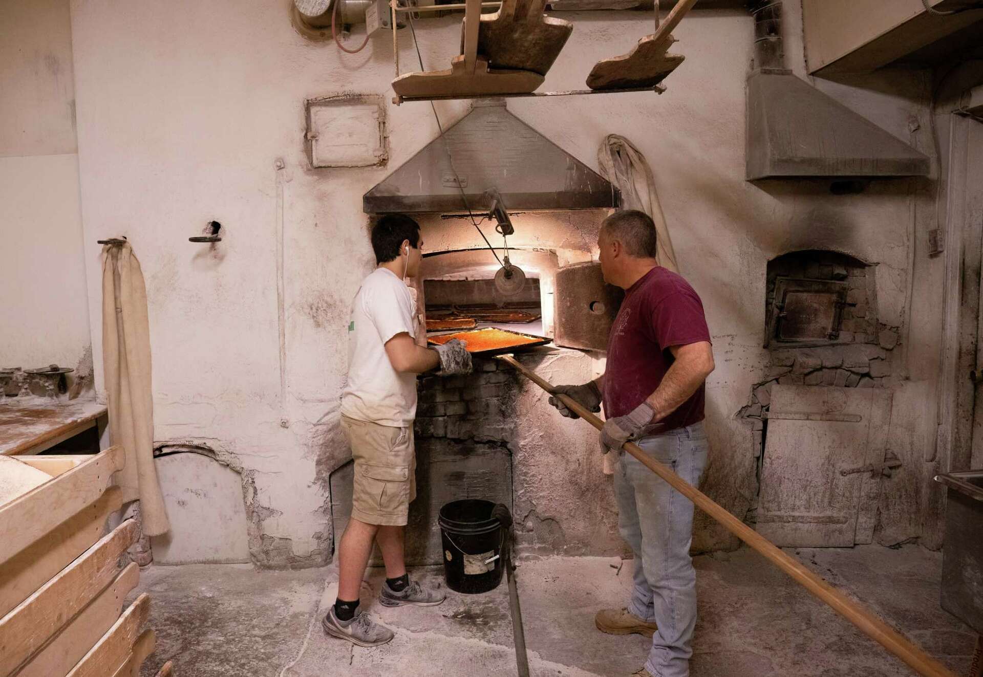 Perreca's tomato pie in Schenectady comes from Naples family recipe