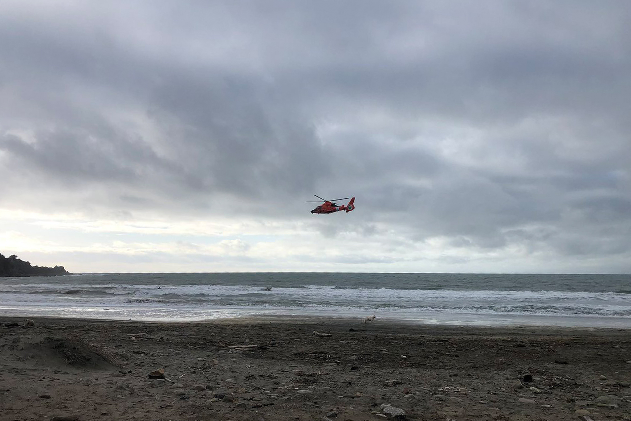 Rescue crews search for missing surfer in Pacifica
