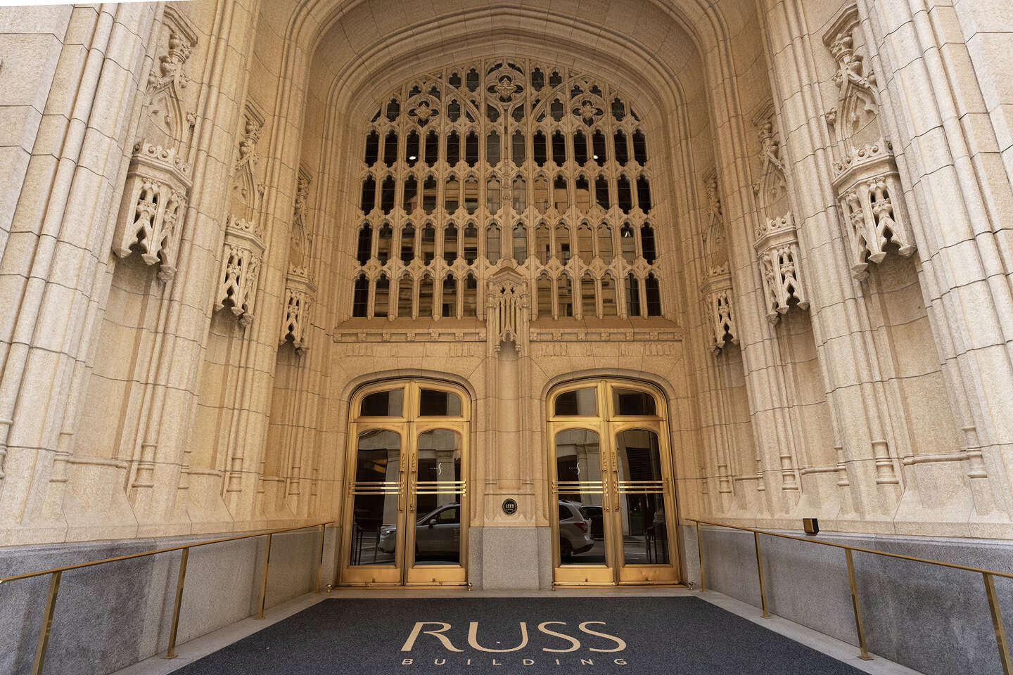 Why this SF building still captivates onlookers nearly 100 years later