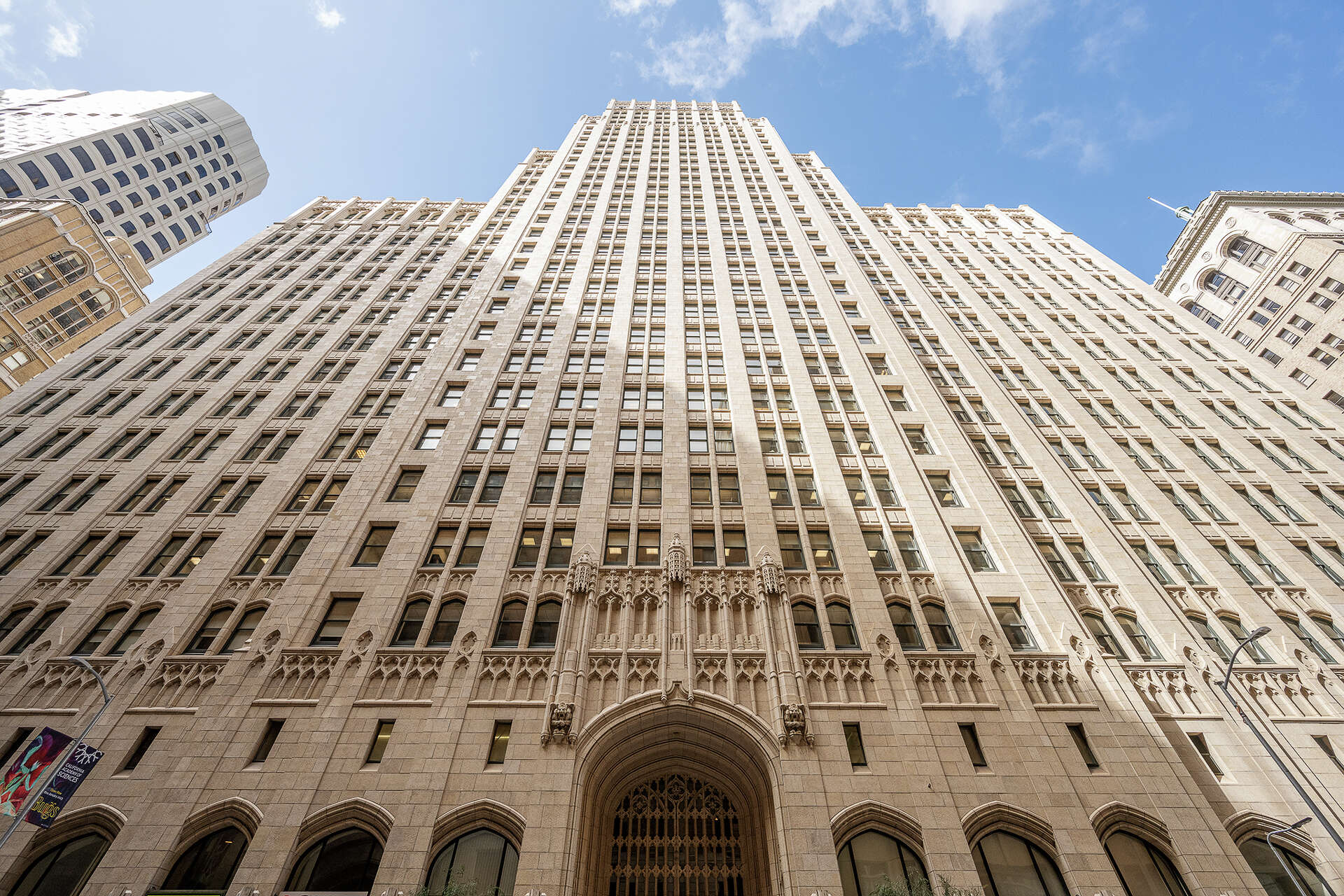 Why this SF building still captivates onlookers nearly 100 years later