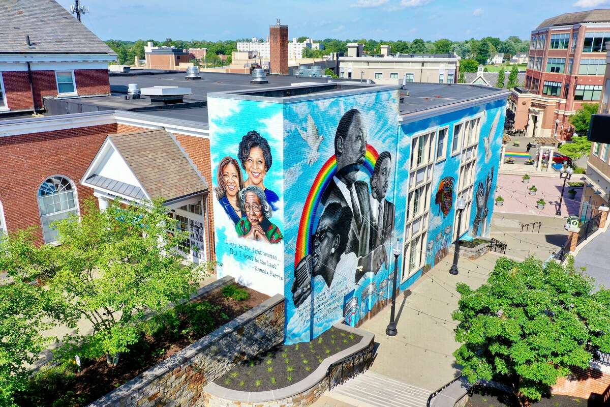 Where to find outdoor murals and public art in CT