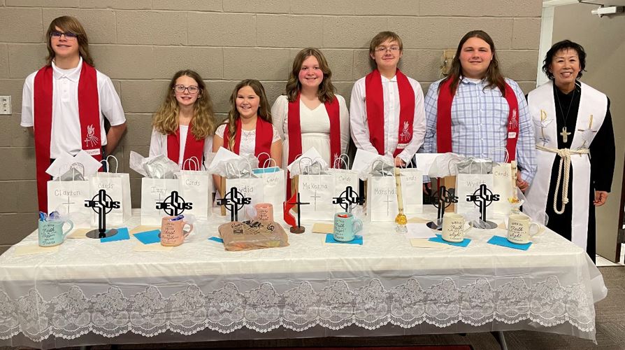 Six affirm faith at United Methodist Church of Gillespie
