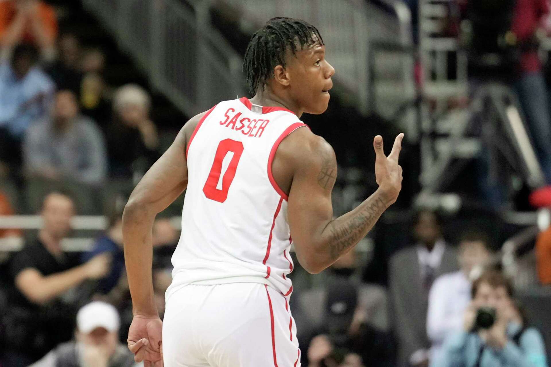 NBA draft: UH's Marcus Sasser lands with Pistons as 25th pick