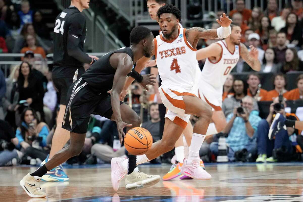 Texas Longhorns take down Xavier Musketeers to reach Elite Eight
