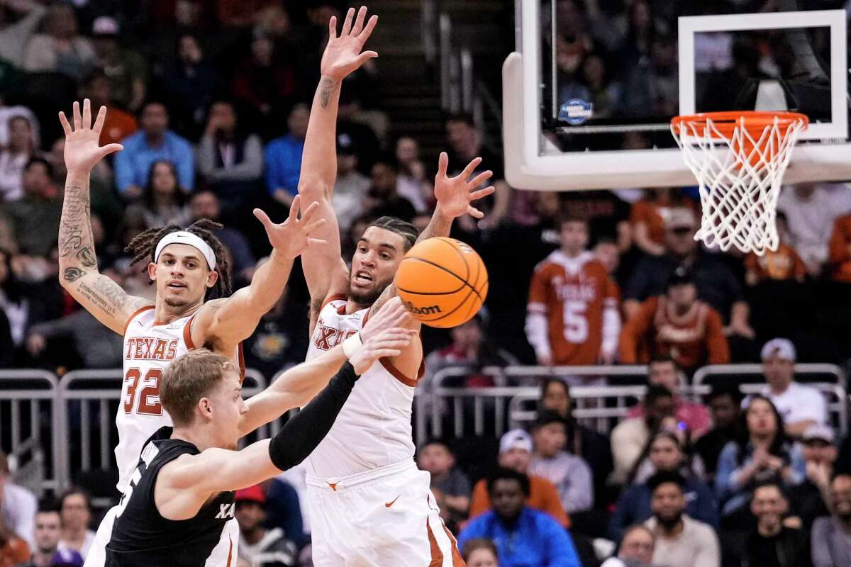 University of Texas basketball: Longhorns laughing all the way