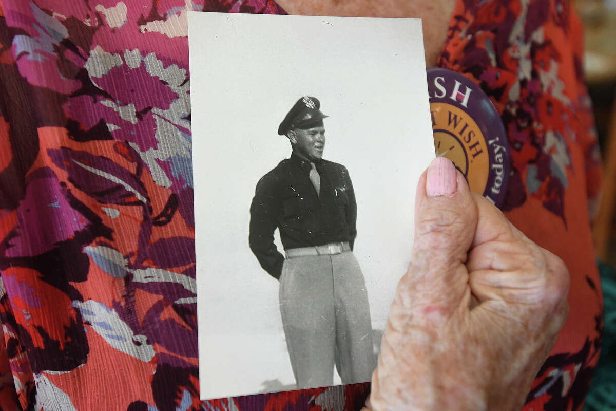 WWII veteran's family to attend ceremony in Italy