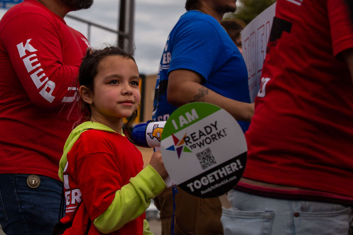César E. Chávez March for Justice encourages helping others, voting