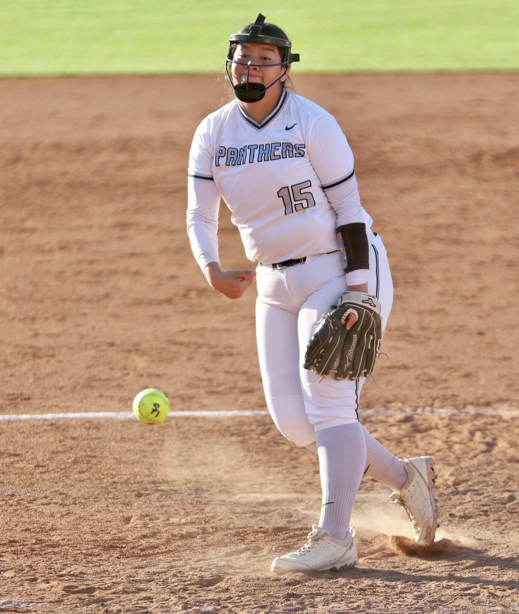 United South softball tops LBJ, in first halfway through district