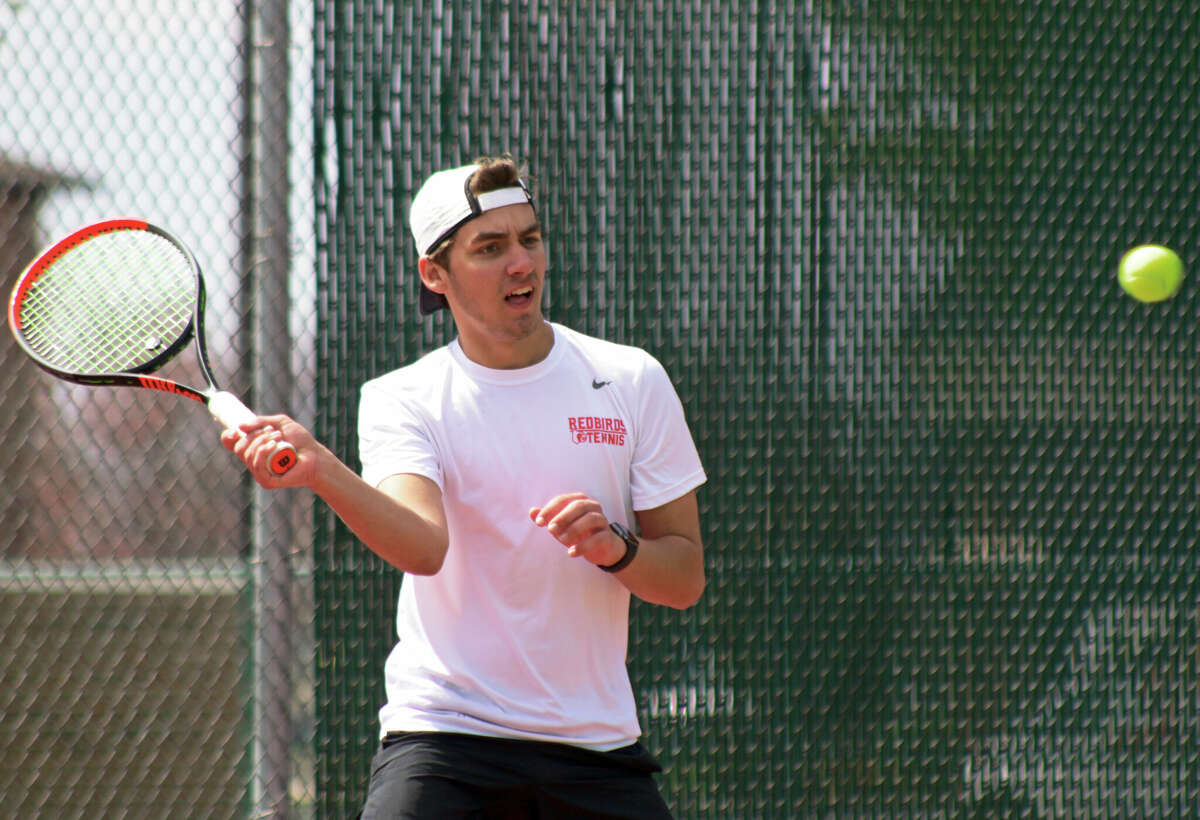 Edwardsville tennis opens season with SWC sweep over Alton