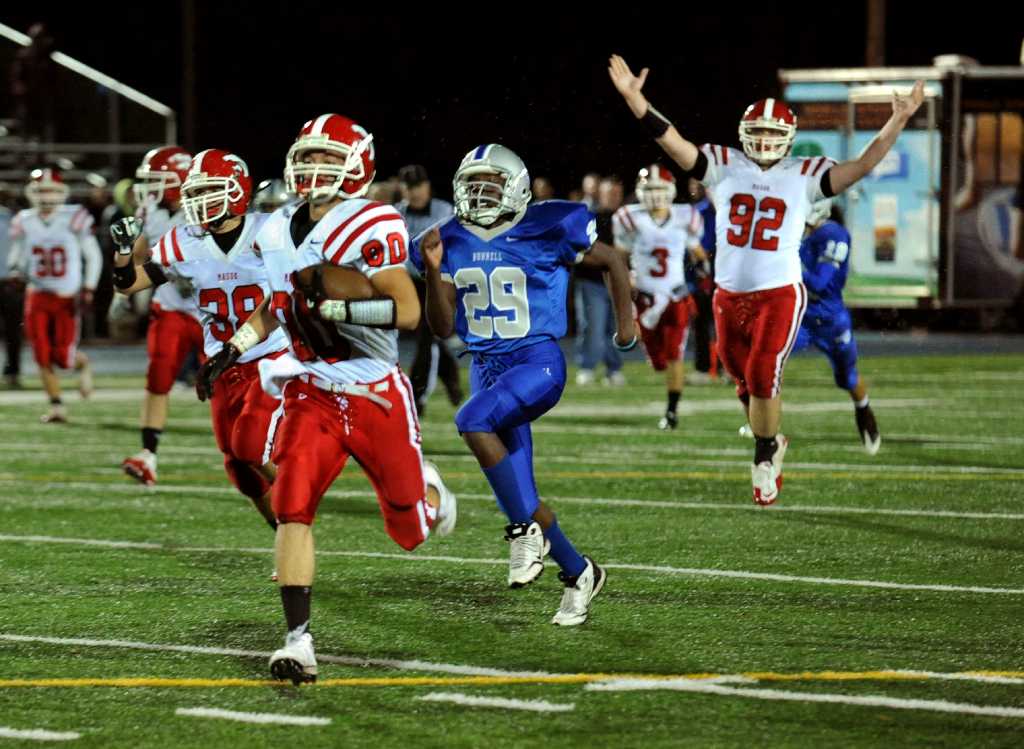 Bunnell no match for powerful Masuk