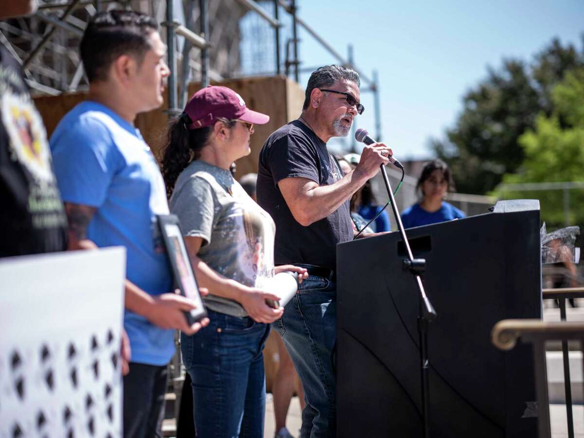 Uvalde parents react to Nashville school shooting: 'Kids aren't safe'