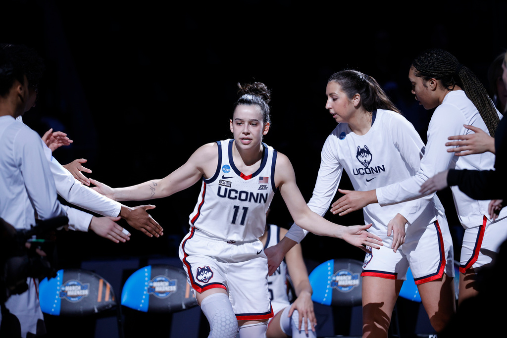 UConn's Lou Lopez Sénéchal ready to begin WNBA career in Dallas