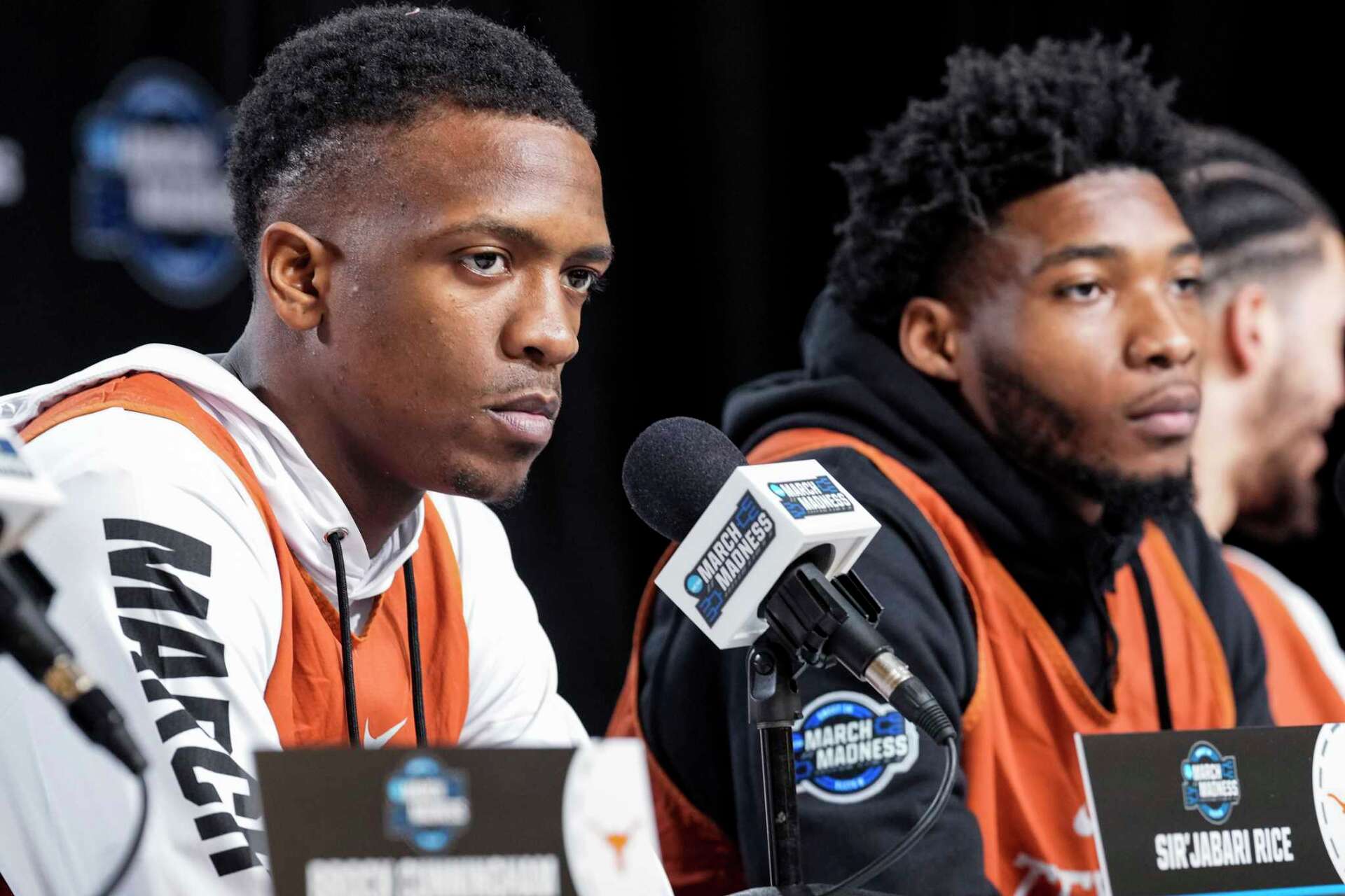 Spur sign Texas-ex Sir'Jabari Rice to a two-way contract