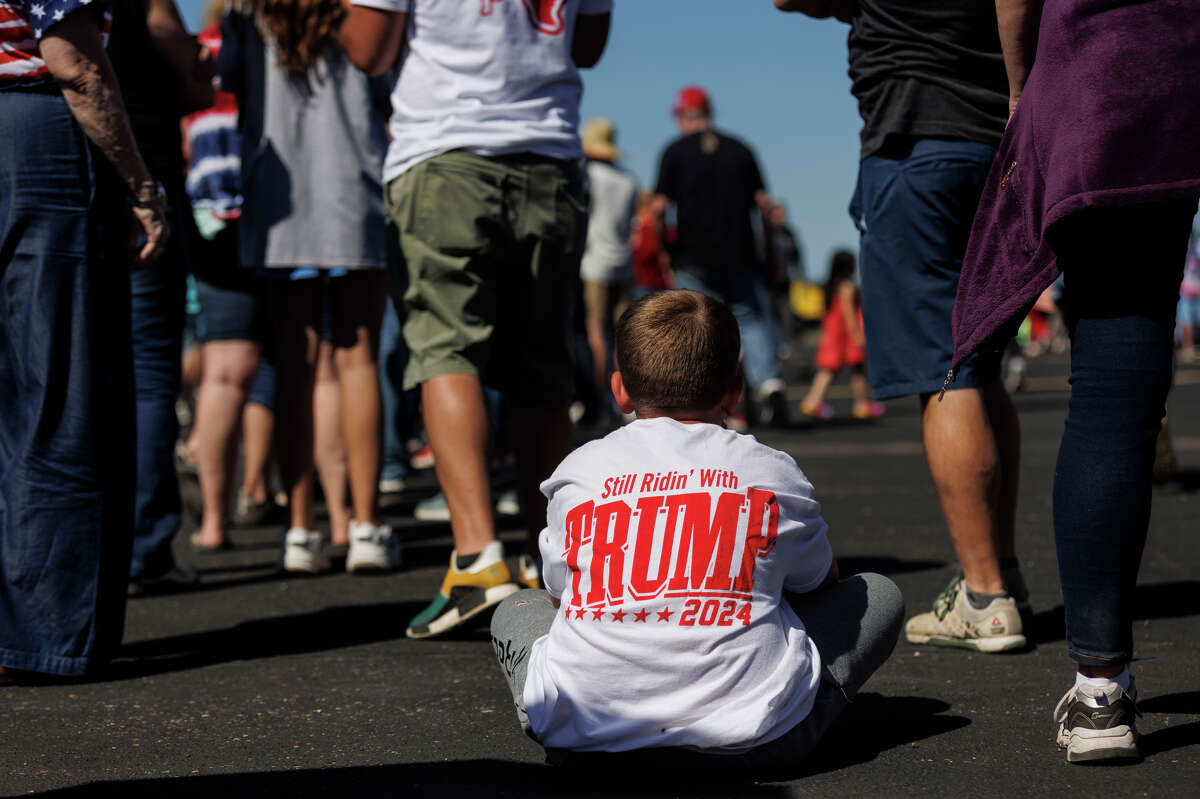 Trump at Waco rally: ‘When they go after me, they go after you.’