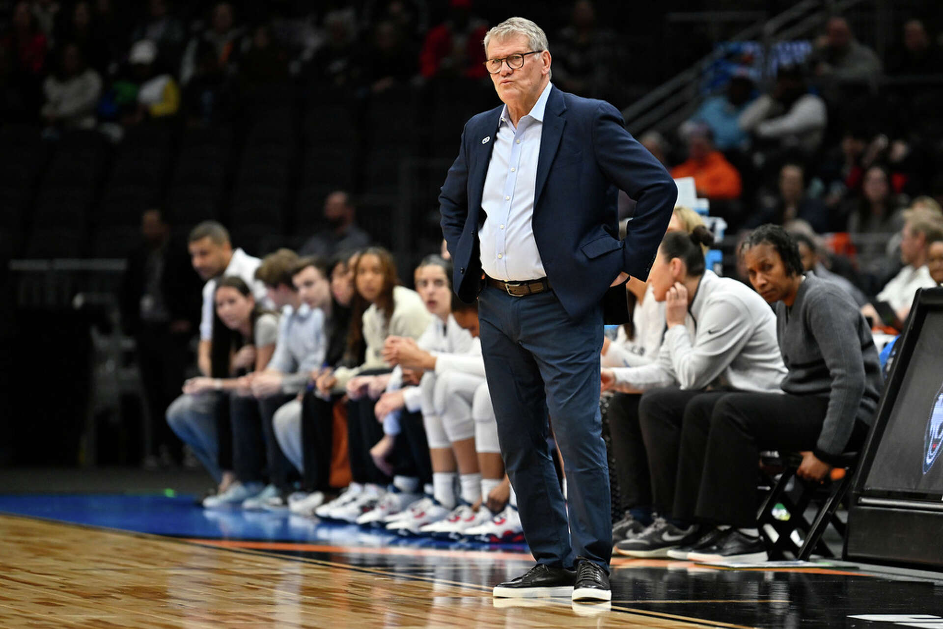 UConn coach Geno Auriemma on loss: 'They didn't let anybody down'